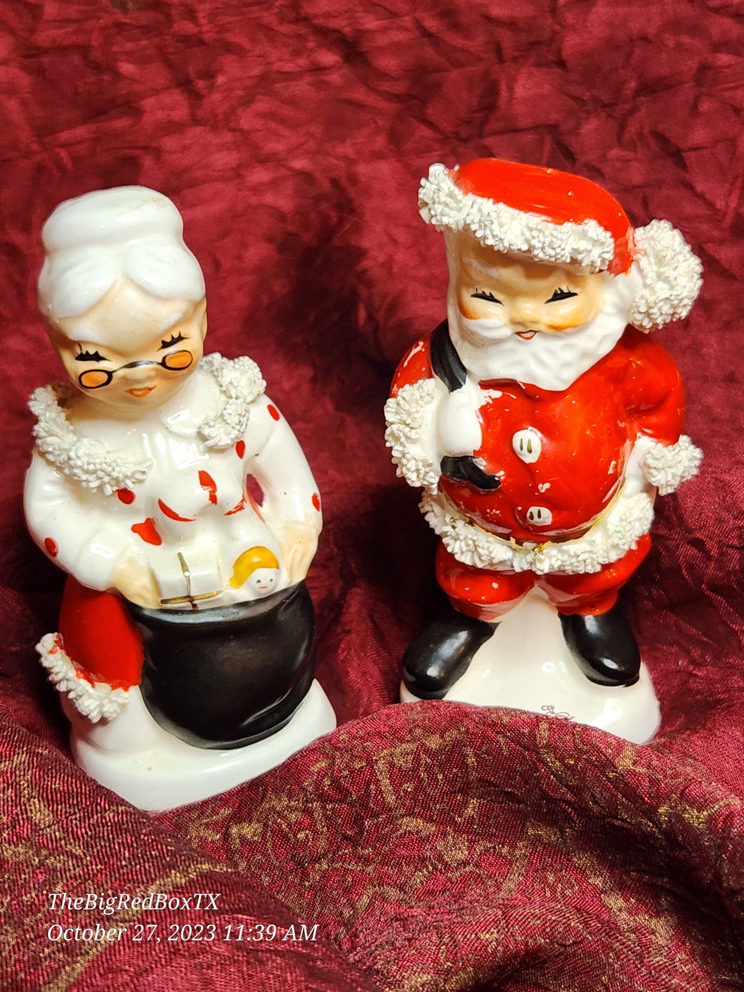 Vintage MCM Santa and Mrs. Clause S&P Shakers - Etsy
