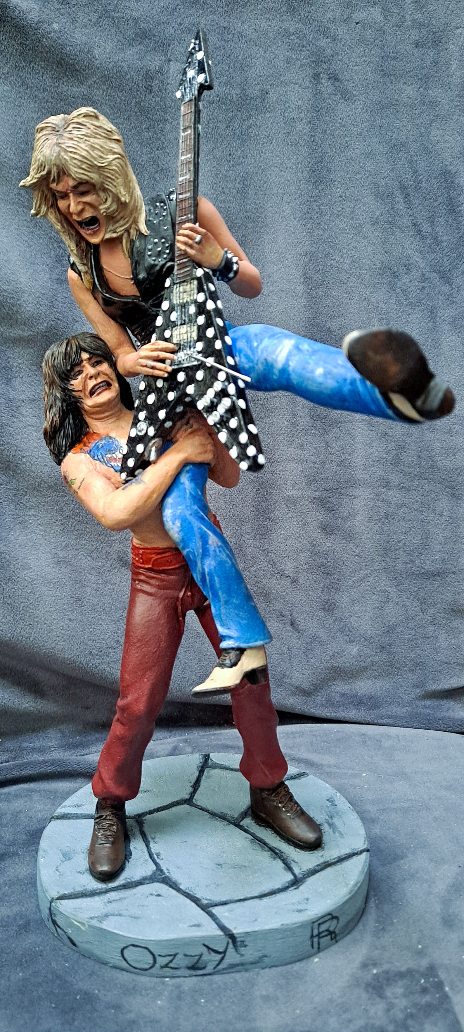 Ozzy Osbourne Randy Rhoads Tribute Figure Handpainted Resin Figurine 12 ...