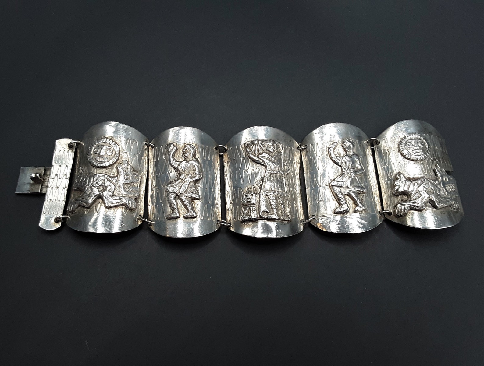 Vintage Artist Signed Peru 925 Sterling Silver Wide Link Storyteller ...