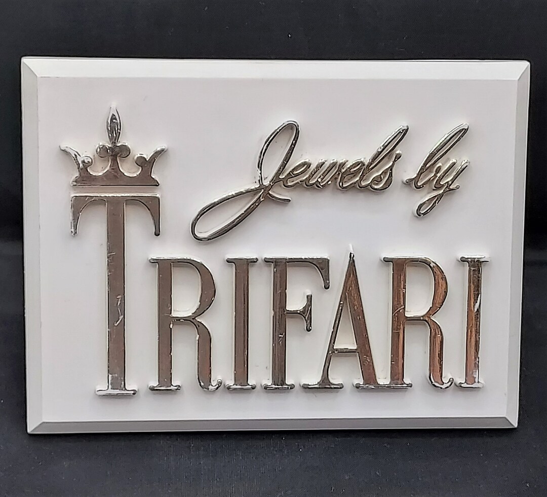 Vintage Crown Jewels by TRIFARI JEWELRY Retail Advertising Counter ...