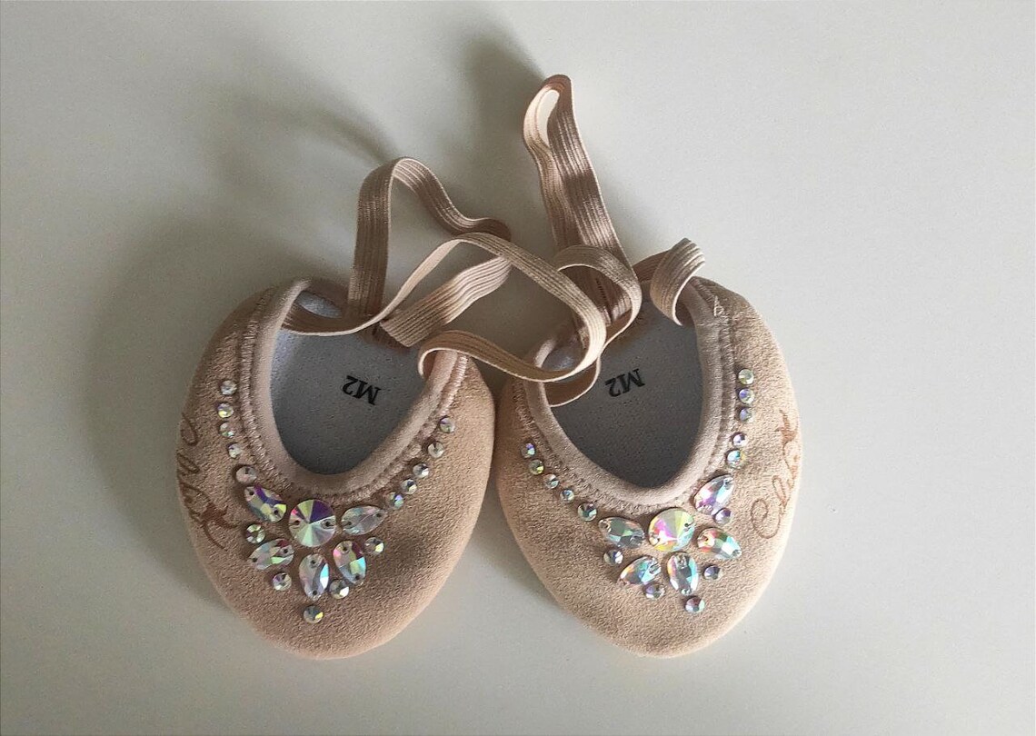 Rhythmic Gymnastics Shoes. Leotard Shoes for Rhythmic Gymnastics With ...