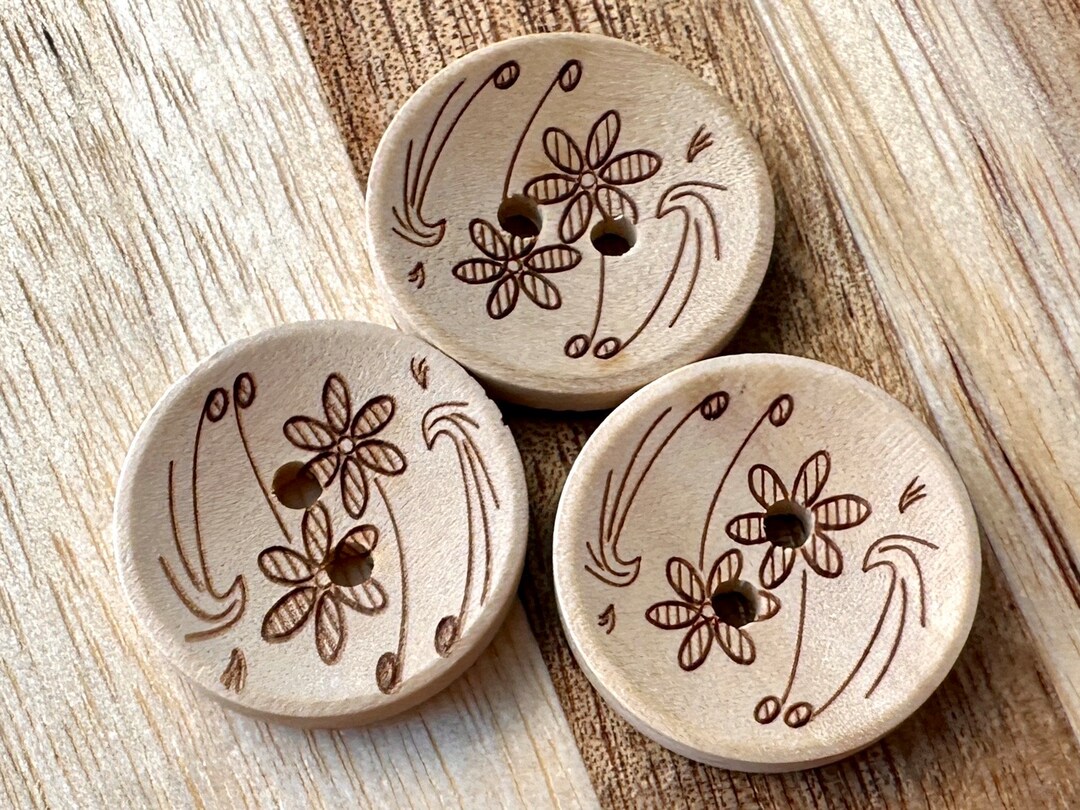 Beige Flower Carved Wood Buttons 23mm Natural Buttons Cut for Cardigan ...