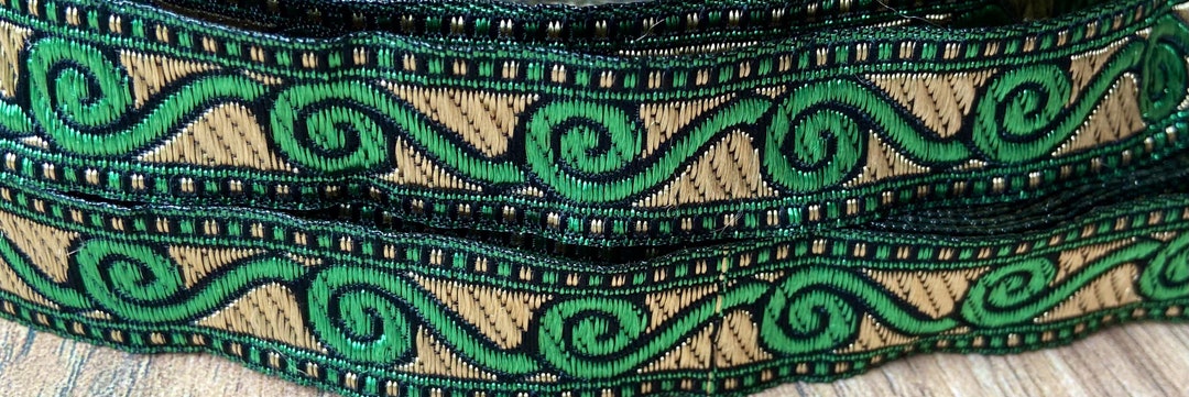Scrolling on the Green Jacquard Ribbon 16mm Green and Gold Ribbon Trim ...