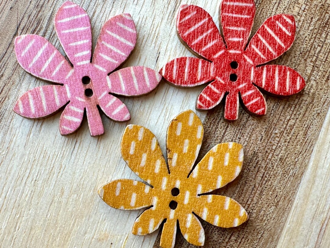 Assorted Leaf Buddy Shape Wood Buttons 27x30mm Random Wooden Craft ...