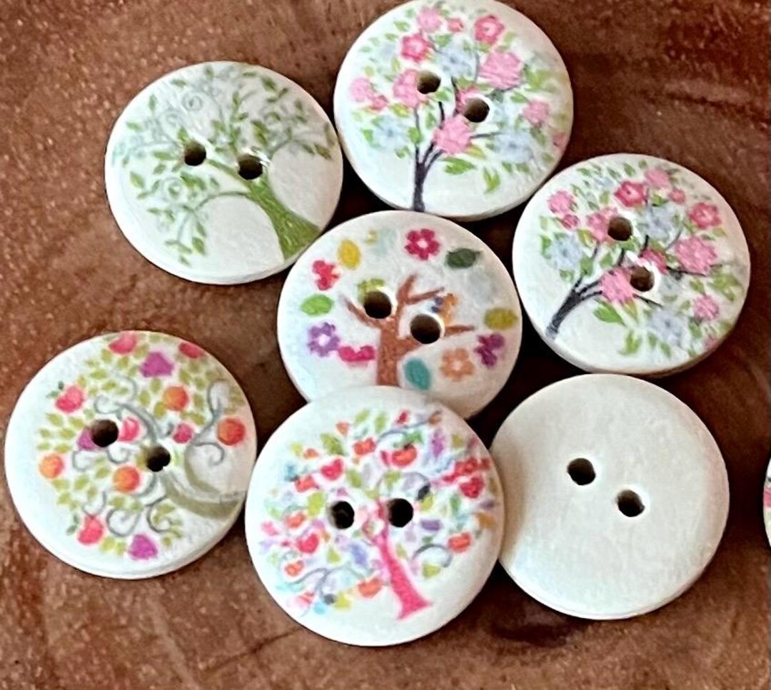 Spring Woods Buttons 15mm Pretty Sketch Heart Tree Button Cardigan Chic ...