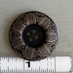 Black Scroll Buttons 3 Piece 40mm Heart Wood Buttons Minimalist Wooden ...