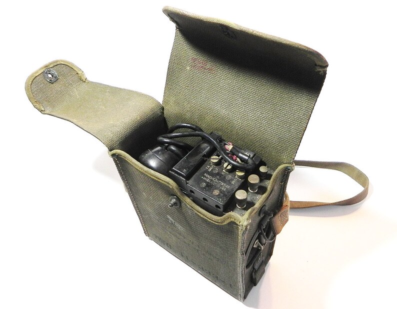 WW2 US Army Signal Corps Field Radio | Etsy