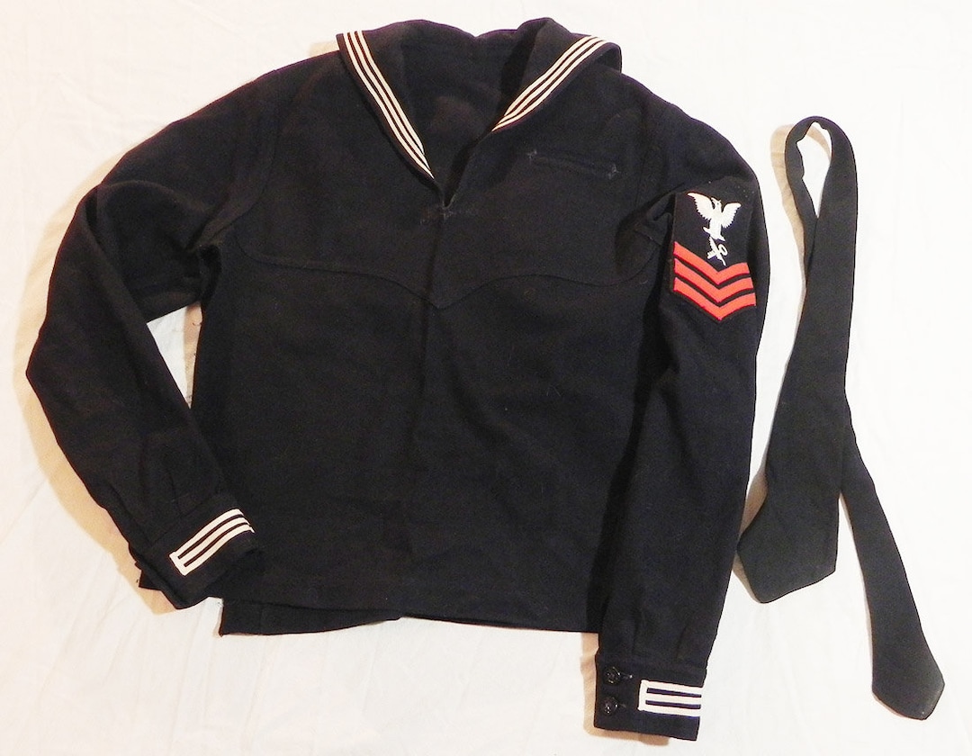 WW2 US Navy Sailor's Uniform With Ship's Serviceman's Sleeve Insignia ...