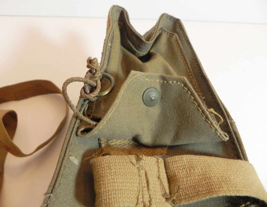 1943 Issue WW2 British Gas Mask Bag - Etsy