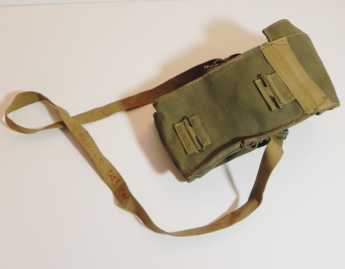 1943 Issue WW2 British Gas Mask Bag - Etsy