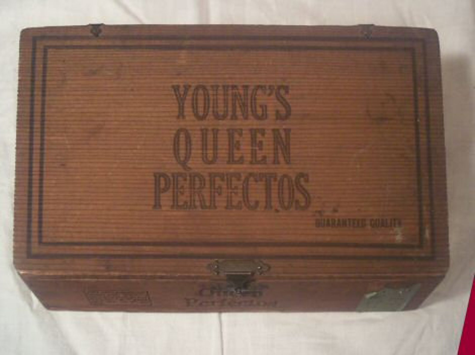 Vintage WWII Era Queen Perfecto Dovetail Wood Cigar Box With Metal ...
