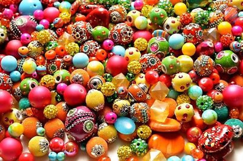 Cirque 30pc Bead Mix, Vibrant Colors, Lots of Bohos, Pave, Glass, Resin ...