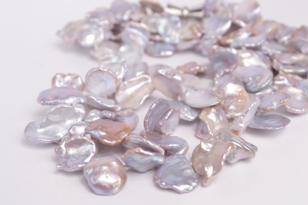 Very High-end Genuine Ocean Pearl Necklace - Stunning Silver Luster ...