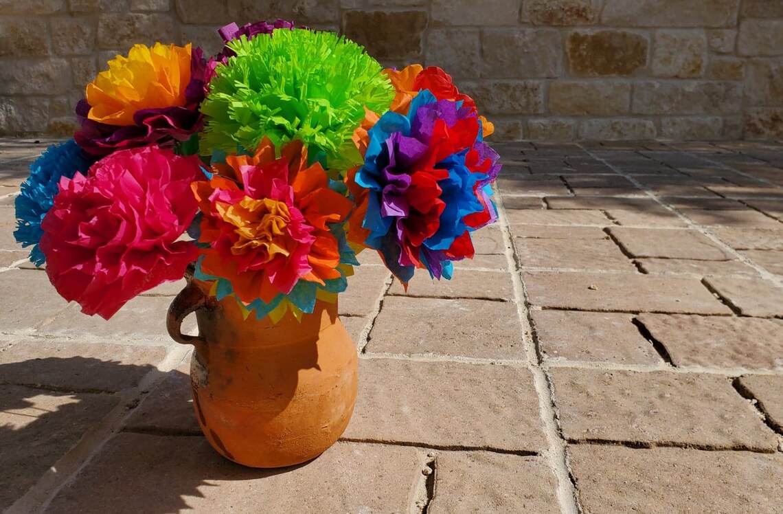 15 Stemmed Fiesta Flowers Mexican Tissue Paper Flowers - Etsy
