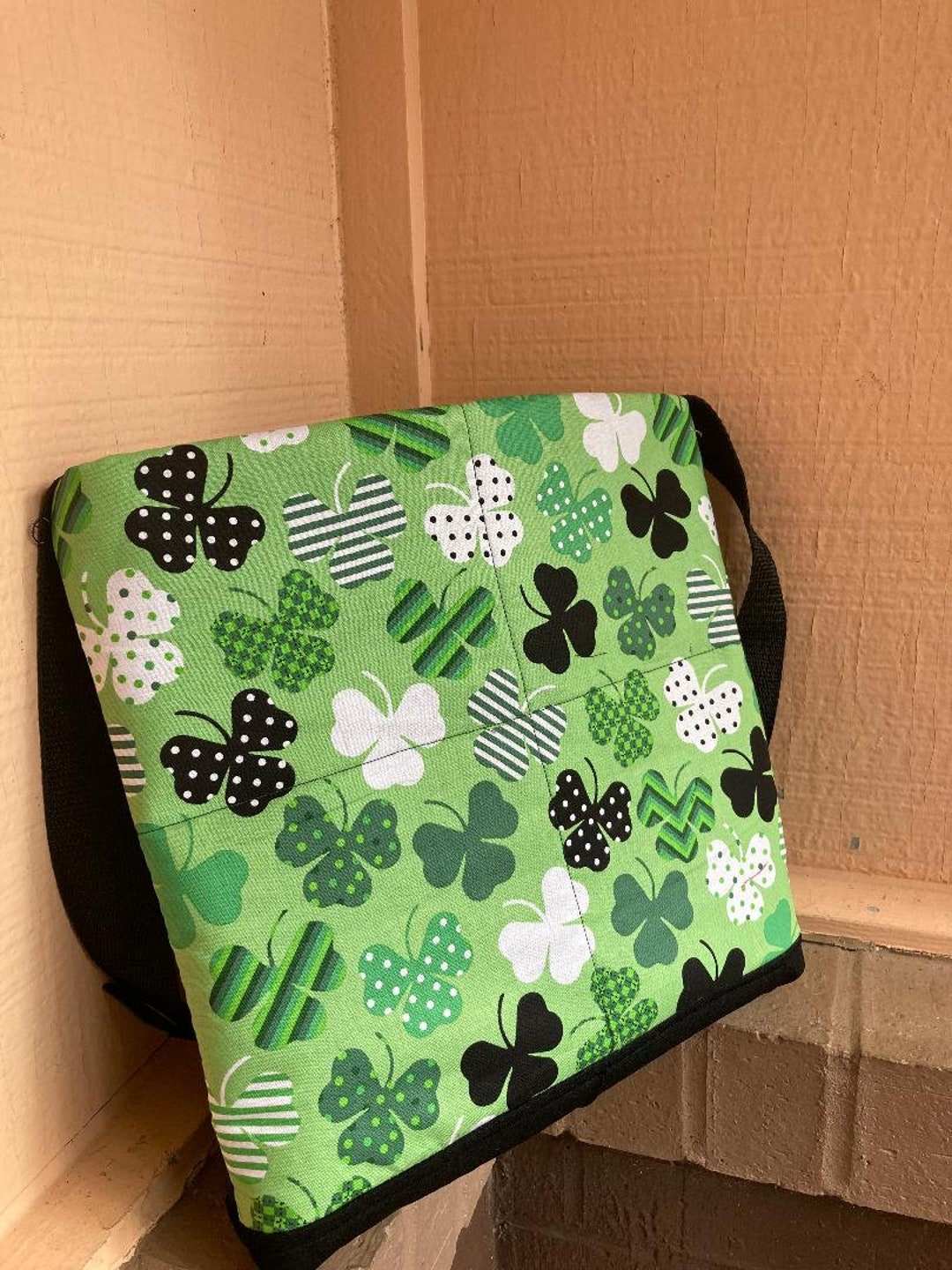 St. Patrick's Day Quilted Crossbody Bag - Etsy