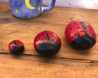 Ladybug rocks | Etsy