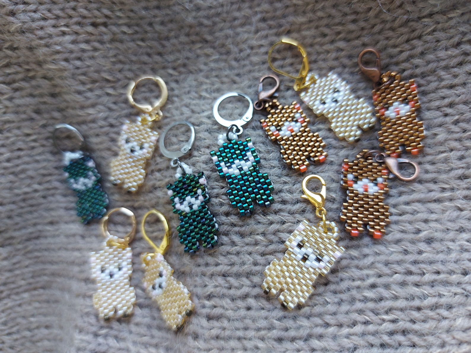 Small Beaded Stitch Marker / Progress Keeper / Notions for Knitting or ...