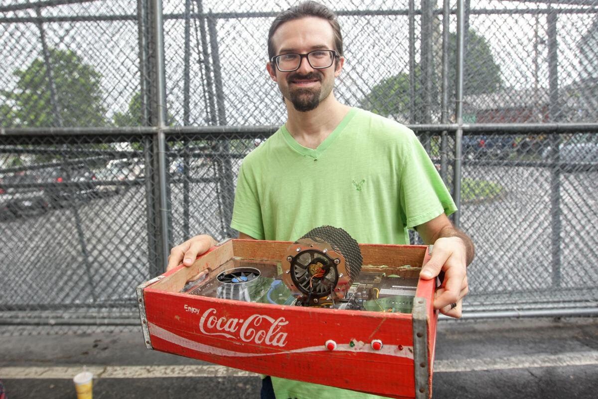Coca-cola Crate Computer Mod, 2.8ghz Quad, 16GM DDR3 VLP, 120 GB SSD ...