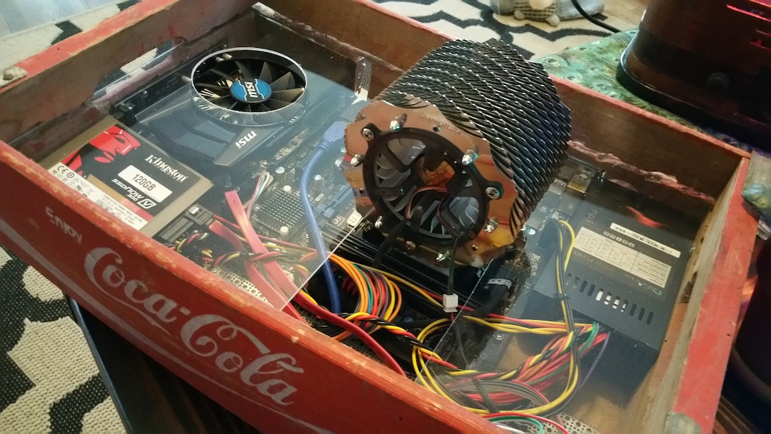 Coca-cola Crate Computer Mod, 2.8ghz Quad, 16GM DDR3 VLP, 120 GB SSD ...