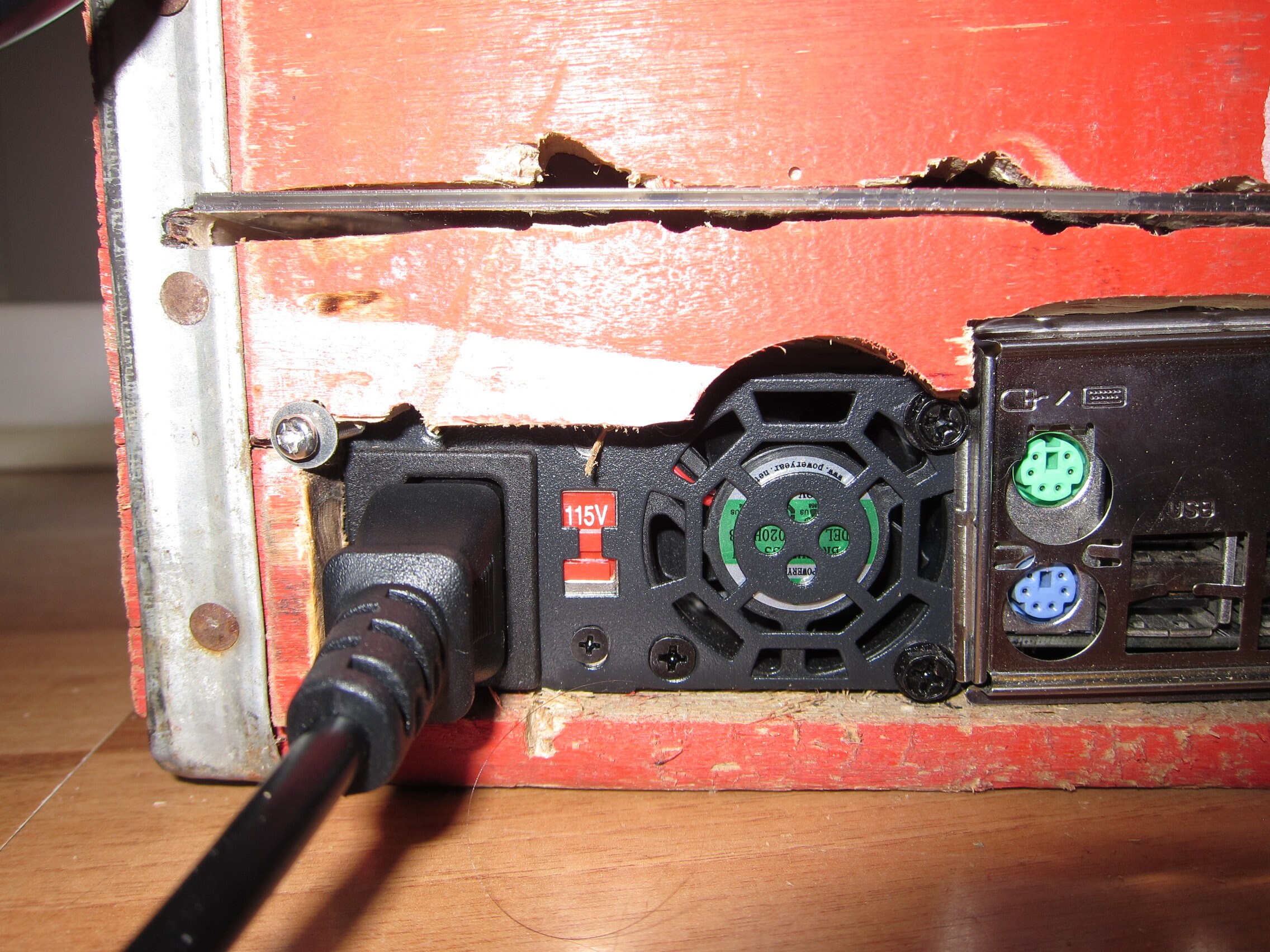 Coca-cola Crate Computer Mod, 2.8ghz Quad, 16GM DDR3 VLP, 120 GB SSD ...