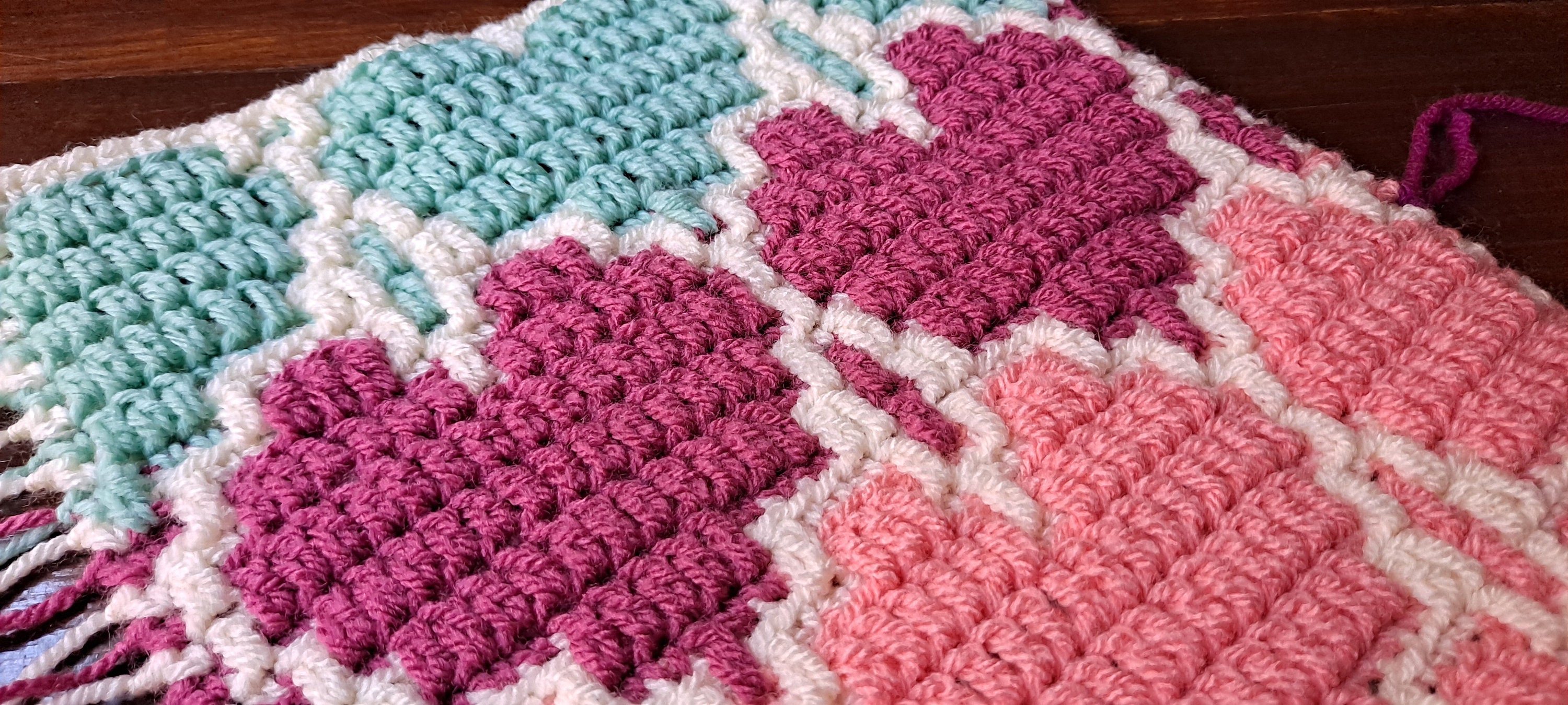 Mosaic Crochet Pattern #43 Staggered Hearts - Charts & WRITTEN Row ...