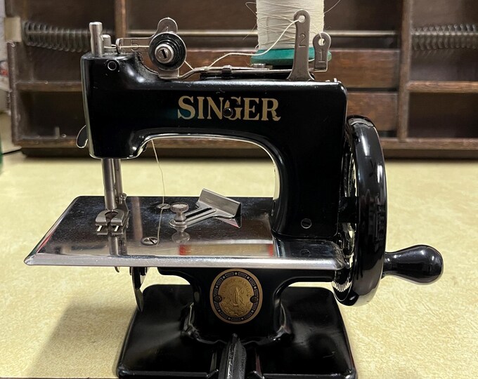 Singer 20 Sewhandy Child's Sewing Machine Model 20-10 WORKING - Etsy