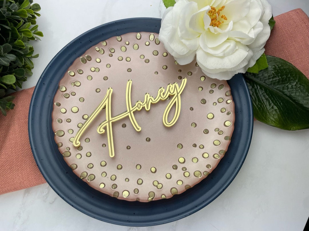 Script Acrylic Names, Laser Cut Wedding Place Cards - Etsy