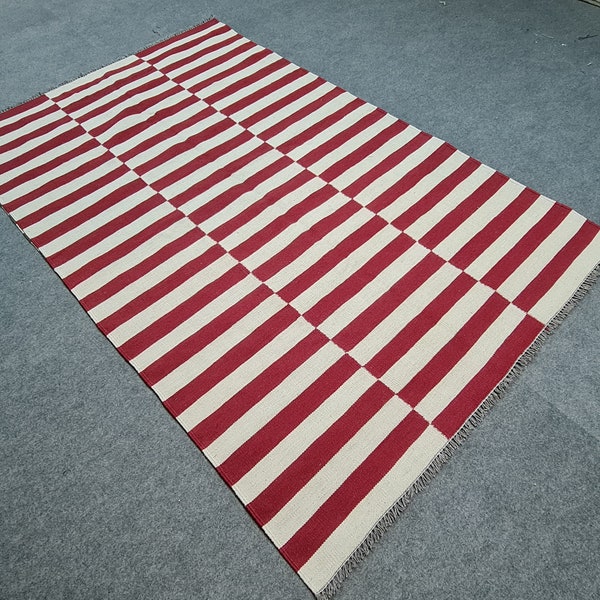 Red Rug - Etsy