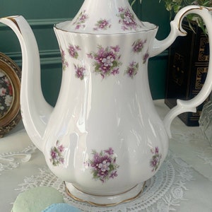 Royal Albert Coffee Pot Sweet Violets | 2.5pt Vintage Bone China Pot ...