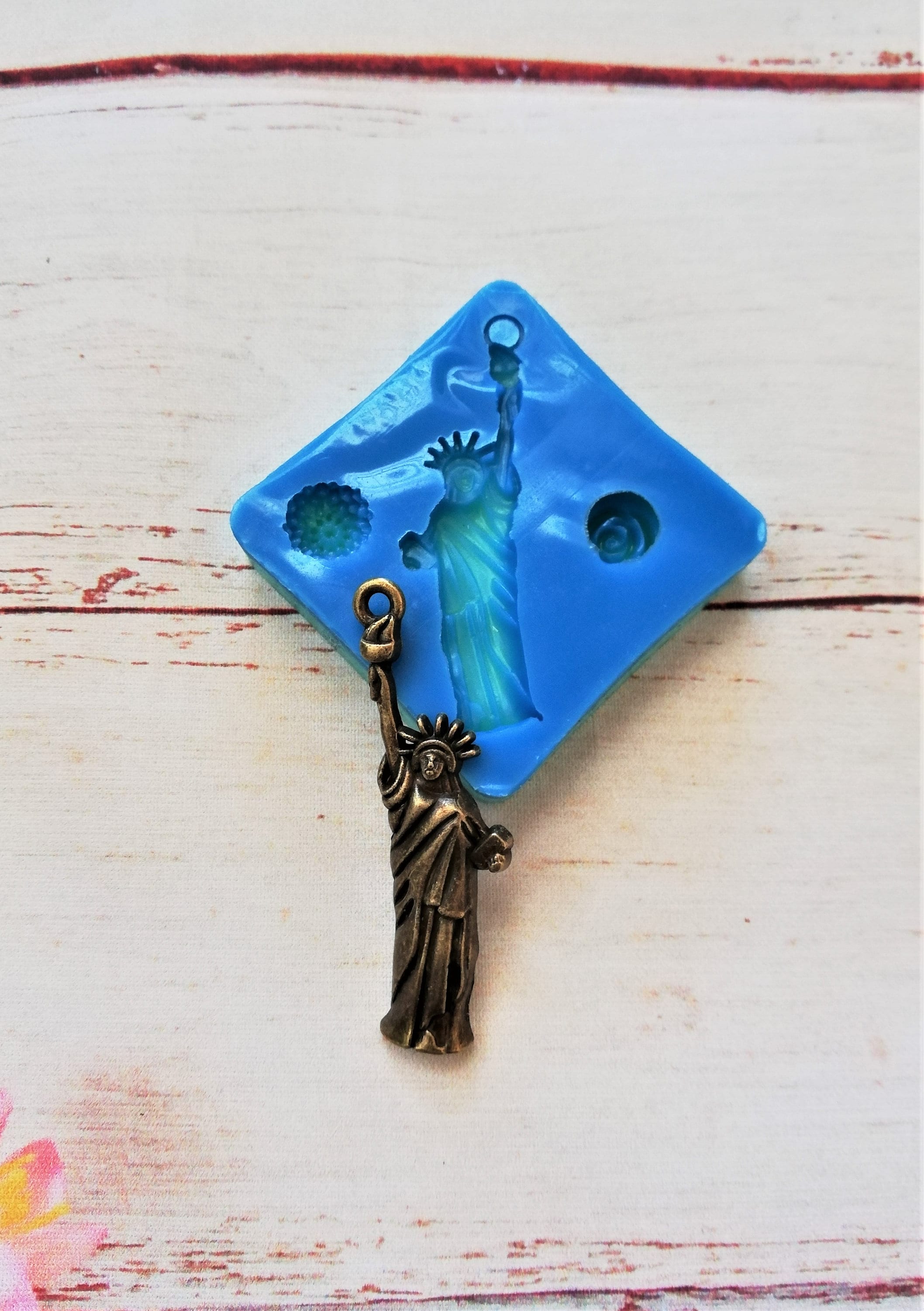 Statue of Liberty Silicone Mold for Resin and Polymer Clay Creations - Etsy