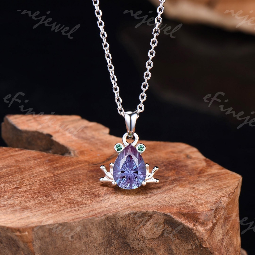 Special Firework Cut Color-change Alexandrite Frog Necklace Three Stone ...