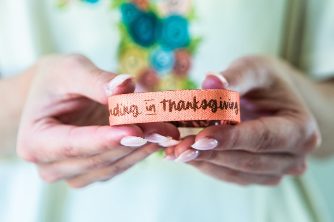 Abounding in Thanksgiving Fall Reversible Christian Stretchy Bracelet ...