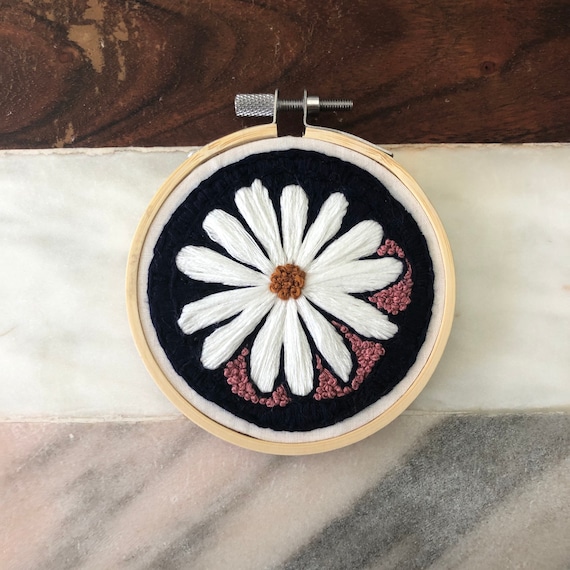 Simple Daisy Embroidery | Etsy