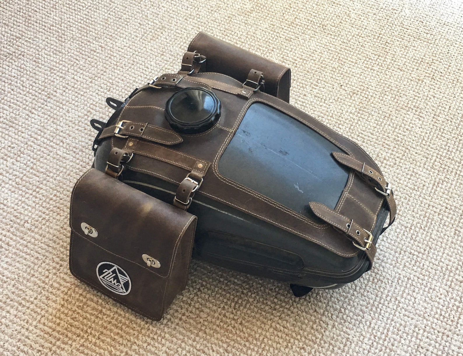 URAL Fuel Tank Gas Bags Genuine Leather With Hole for Toolbox and 2 ...