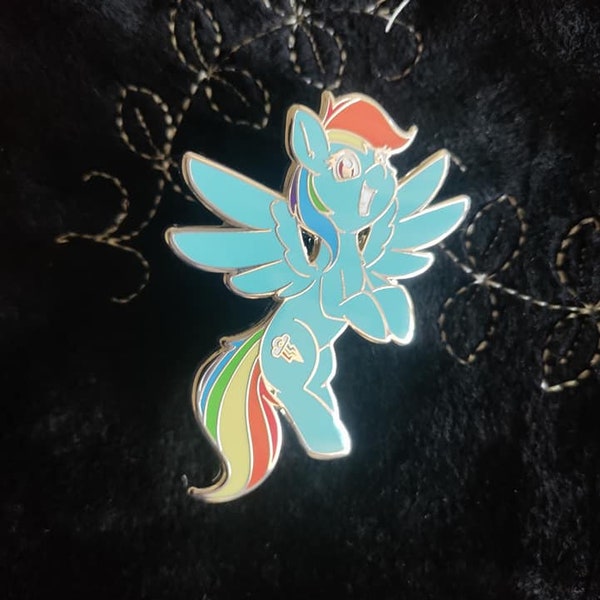 Rainbow Dash Pin - Etsy