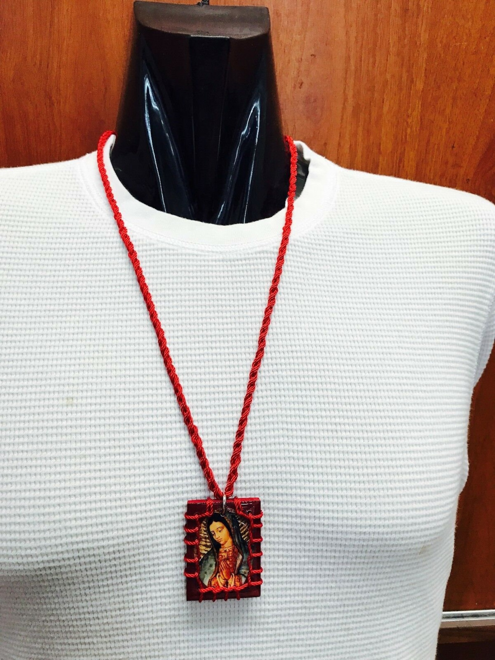 Virgen De Guadalupe Red Scapular // Escapulario De Madera | Etsy