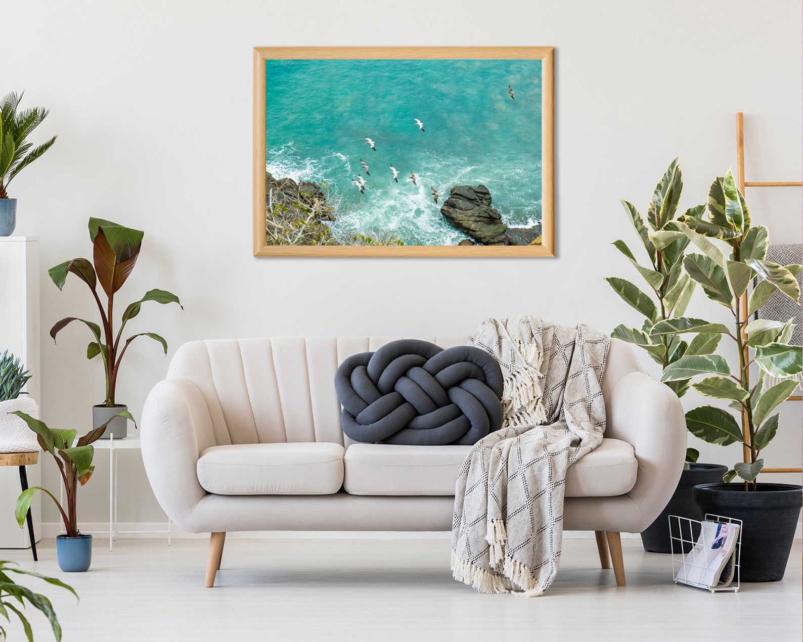 Pelican Print Pelican Wall Art Pelican Art Print Flying - Etsy