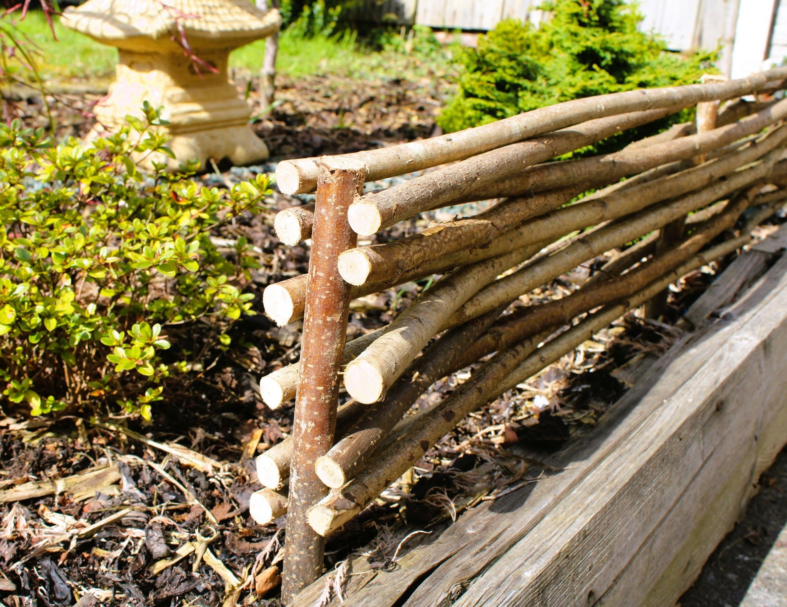 Hazel Wood Lawn Edging Fence- 20cm (height) - Etsy
