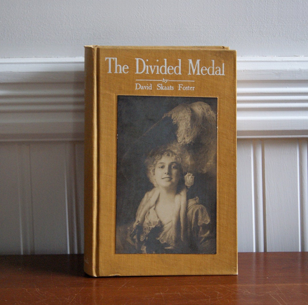 The Divided Medal Vintage Book First Edition 1914 - Etsy