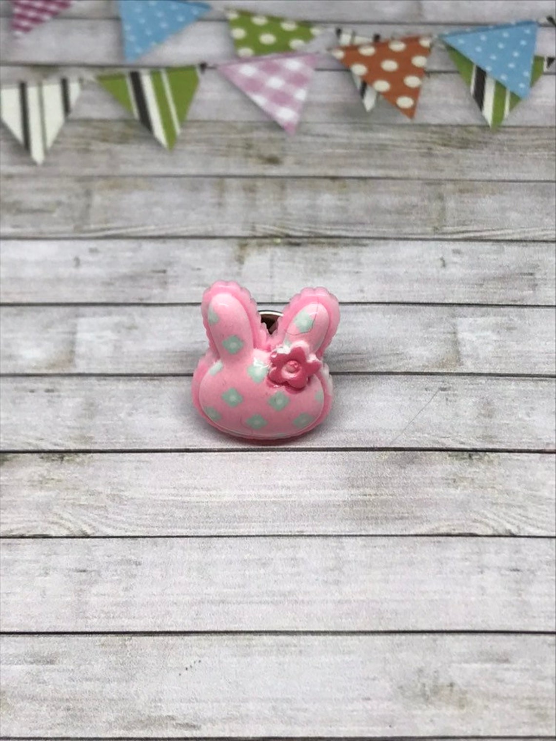 Bunny Rabbit Pin Badge, Vintage Style Animal Jewellery, Rabbit Brooch ...