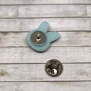 Bunny Rabbit Pin Badge, Vintage Style Animal Jewellery, Rabbit Brooch ...
