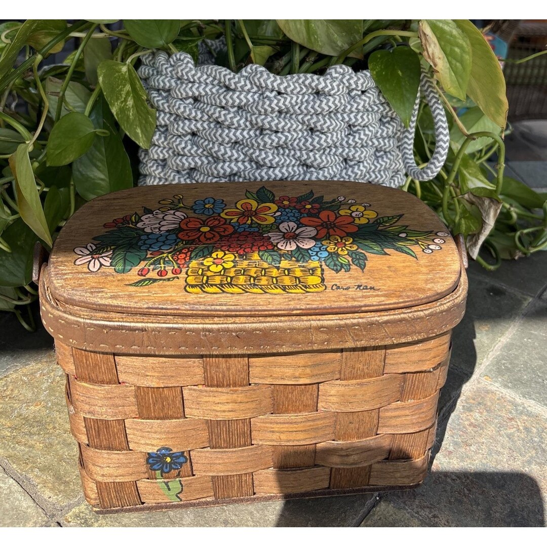 CARO NAN Wood Small Woven Basket Purse Flowers in a Basket Painted and ...