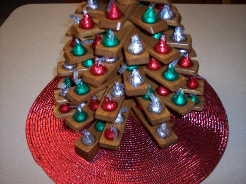 Etsy Exclusive UNIQUE OAK HANDCRAFTED Tabletop Holiday kissmas Tree ...