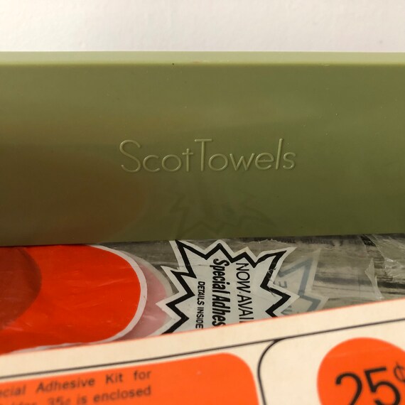 Vintage 1970s Avocado Green Plastic Scot Paper Towel … - Gem