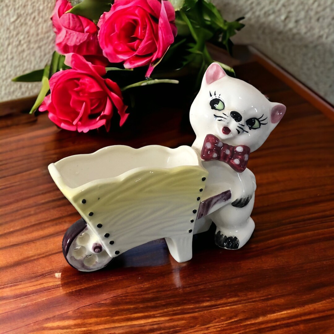 Vintage White Kitten Pushing Wheelbarrow Planter Vase - Etsy