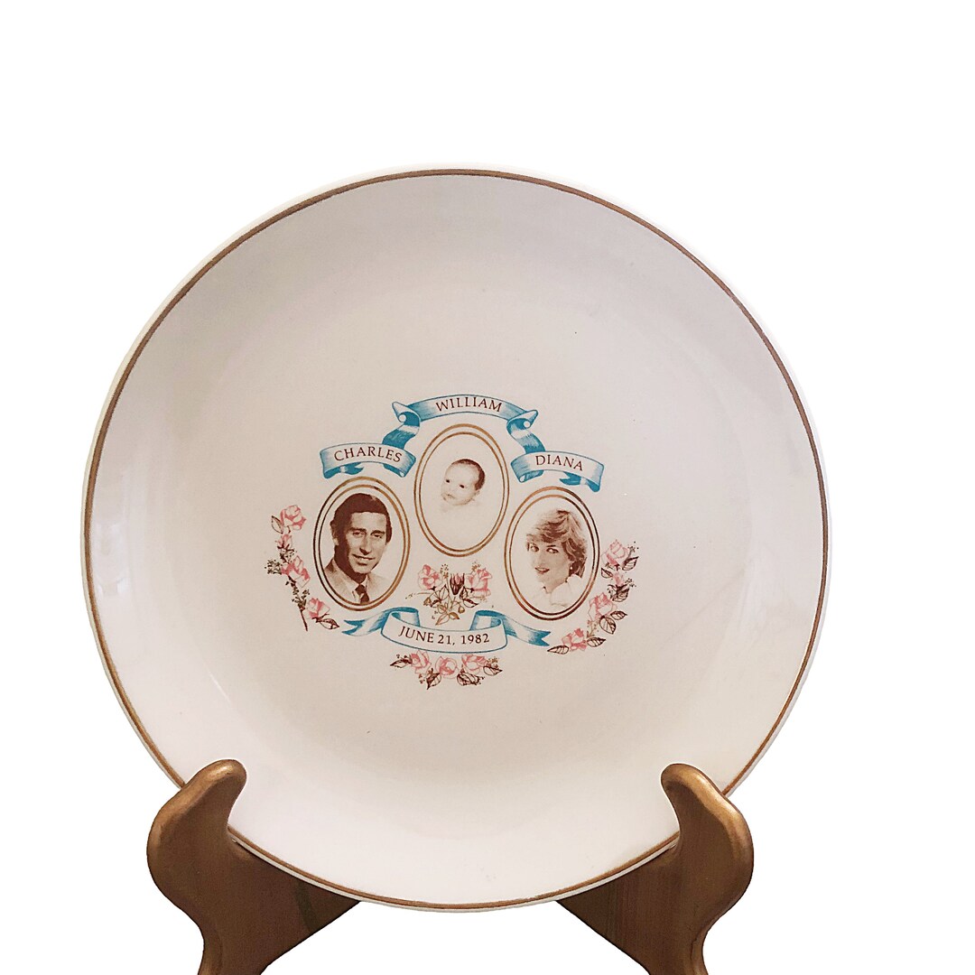 Vintage Homer Laughlin Bone China Royalty Birth of William Souvenir ...