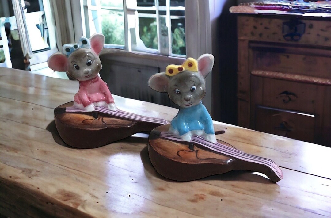 Vintage Japan Mice With Bows on Head Violin Salt and Pepper Shakers - Etsy