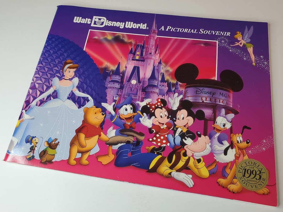 Walt Disney World Book Pictorial Souvenir Magic Kingdom Epcot Center ...