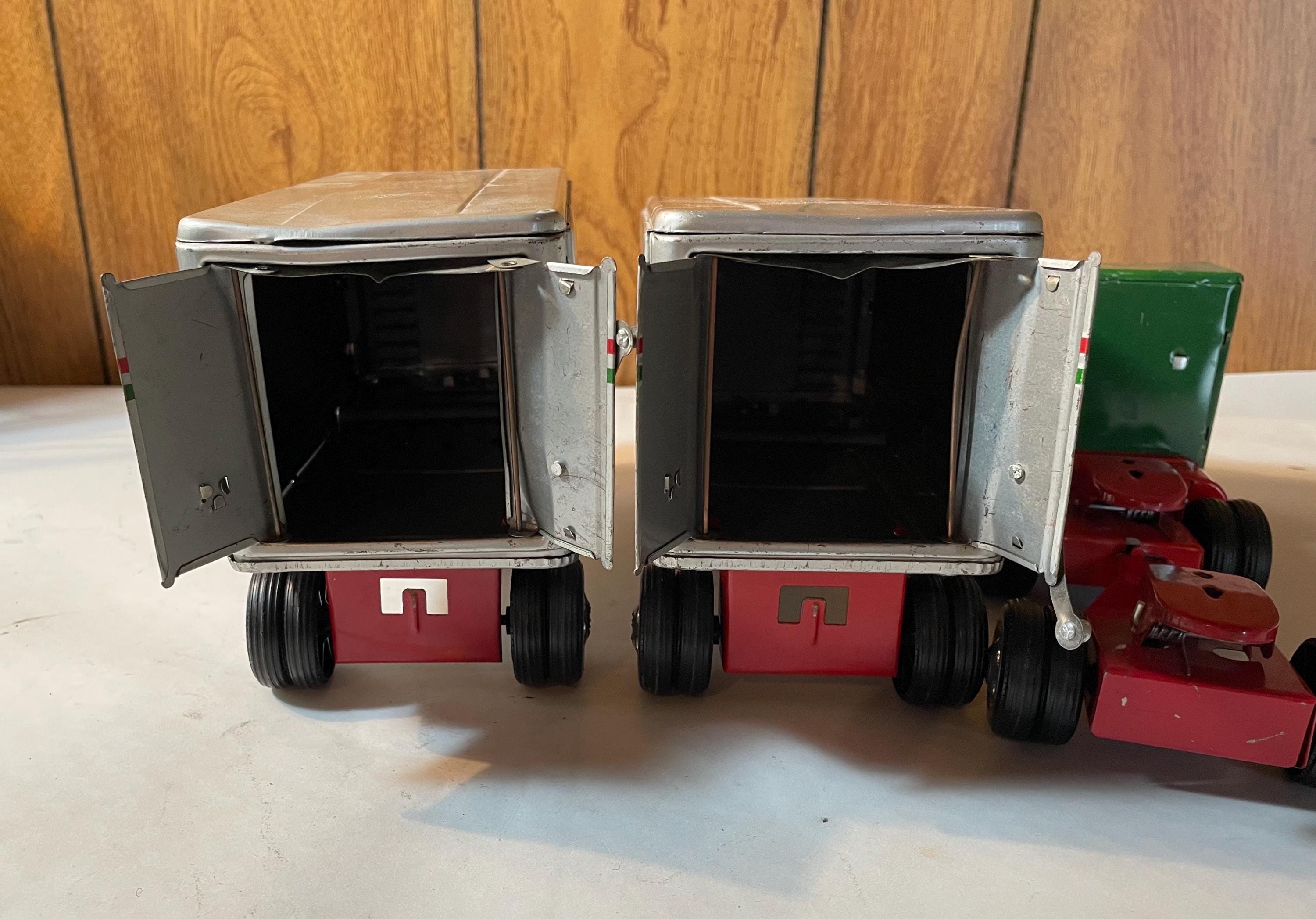 Vintage Consolidated Freightways Tractor & Double Van Trailers and Joe ...