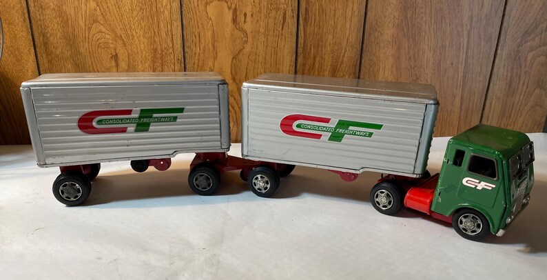 Vintage Consolidated Freightways Tractor & Double Van Trailers and Joe ...